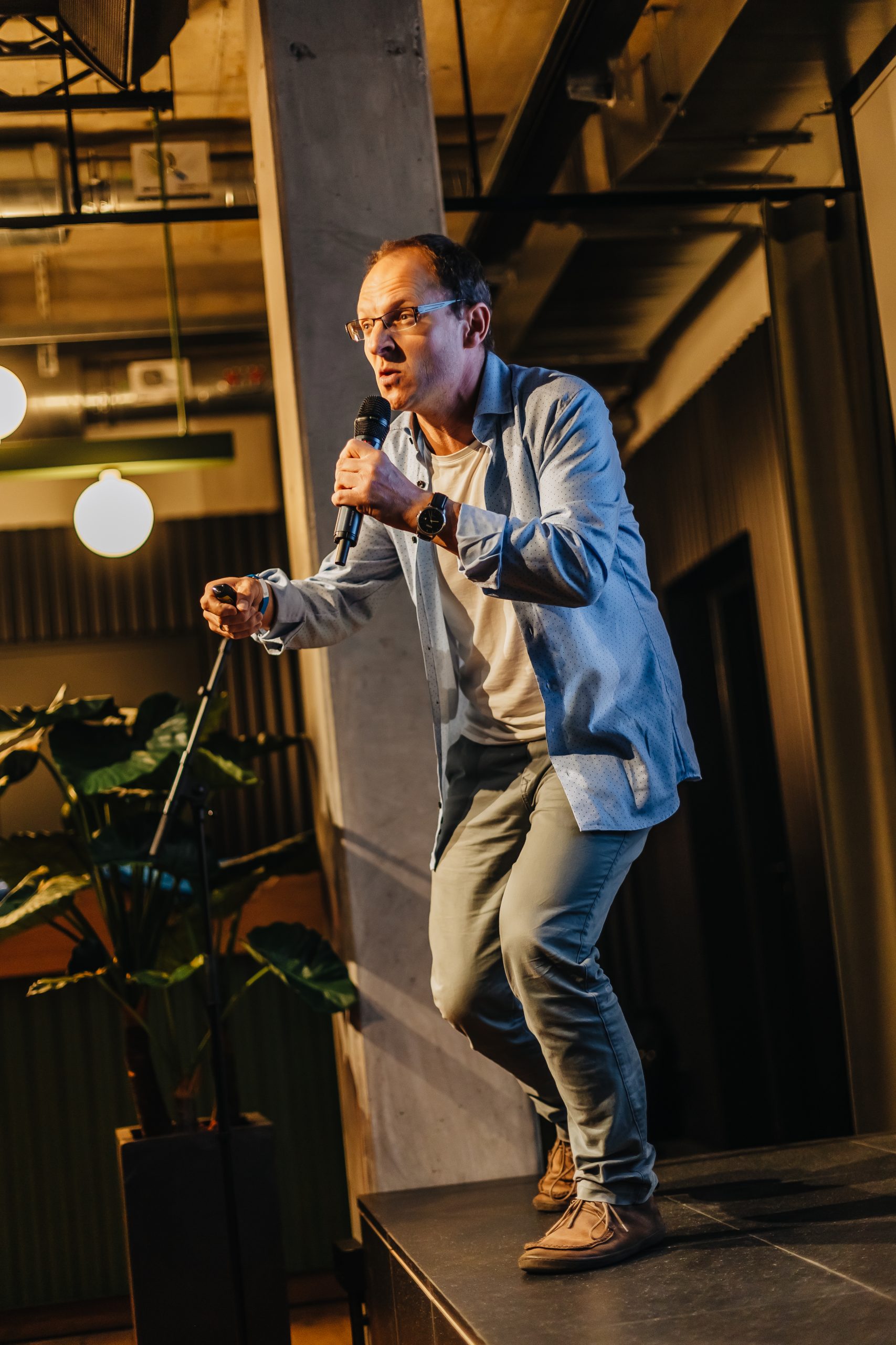 Science Slam Nils Bernstein ⋆ scienceslam.de